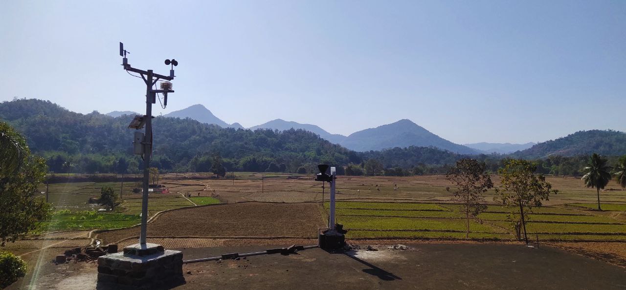 LoRaWAN based Automated Weather Station - openiot.in